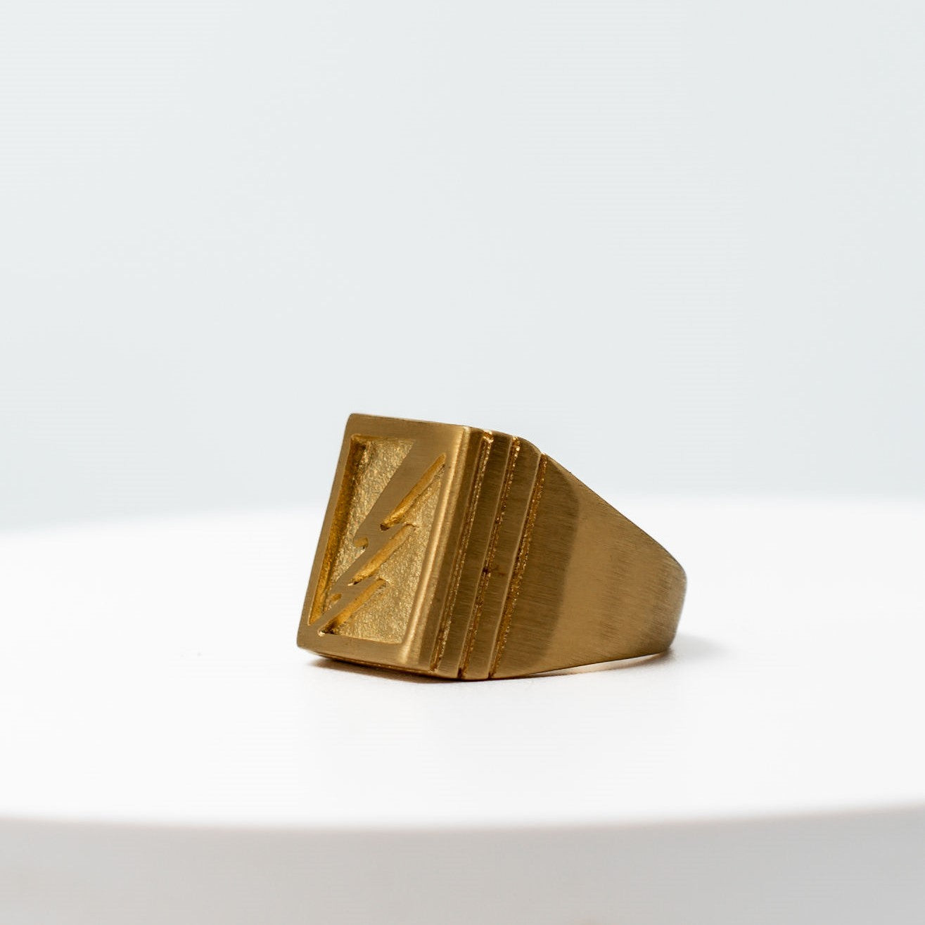 Thunder Bolt Gold Ring – VAFARA